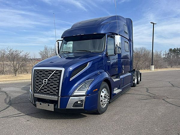 2026 Volvo VNL 860 For Sale | 74" Sleeper | #68280