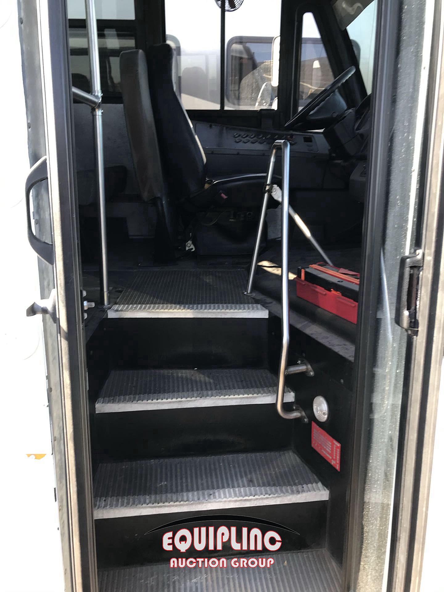 2008 Freightliner B2 Bus Chassis For Sale | Bus | #CEHY36836