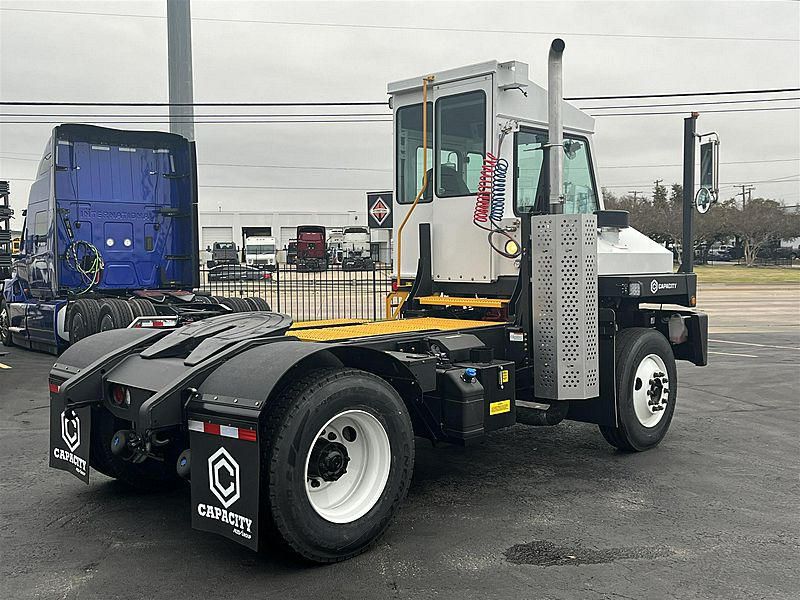 2024 Capacity TJ5000 For Sale | Yard Spotter | #043753