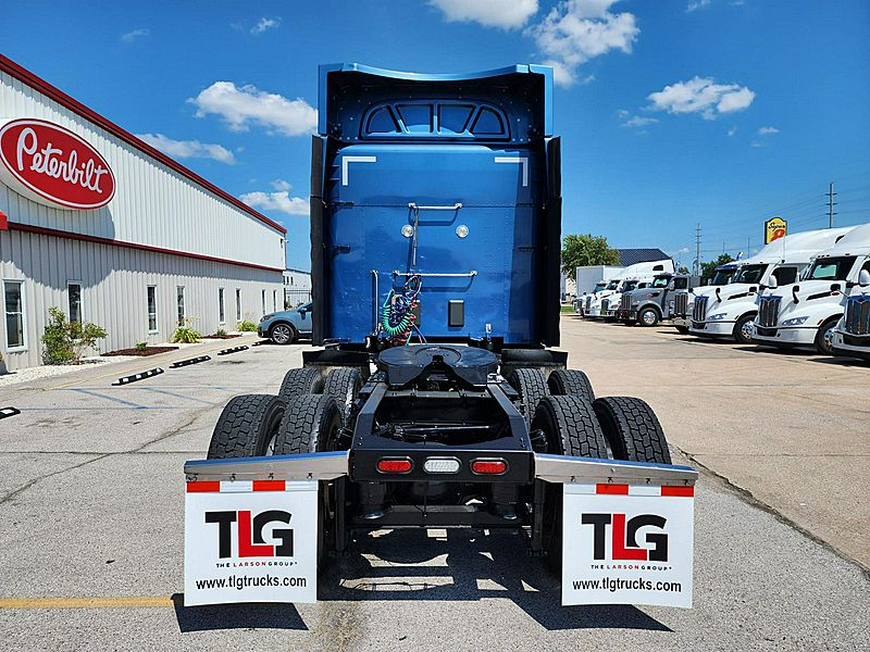2018 Peterbilt 579 For Sale | 72" Sleeper | #D431358