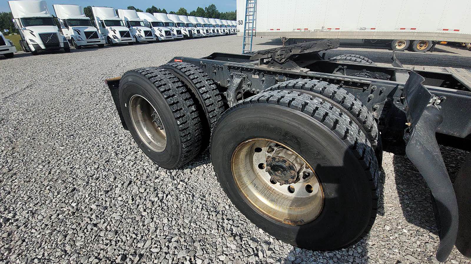 2018 Volvo VNL 740 For Sale | 61" Sleeper | #351875