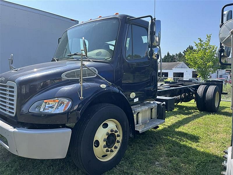 2018 Freightliner M2 106 For Sale | Day Cab | #751652