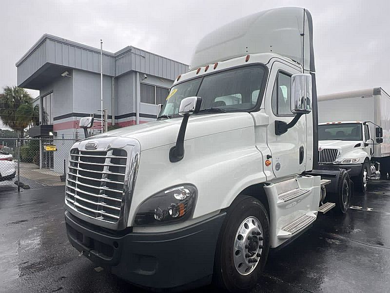 2020 Freightliner CASCADIA 125 For Sale | Day Cab | #242601