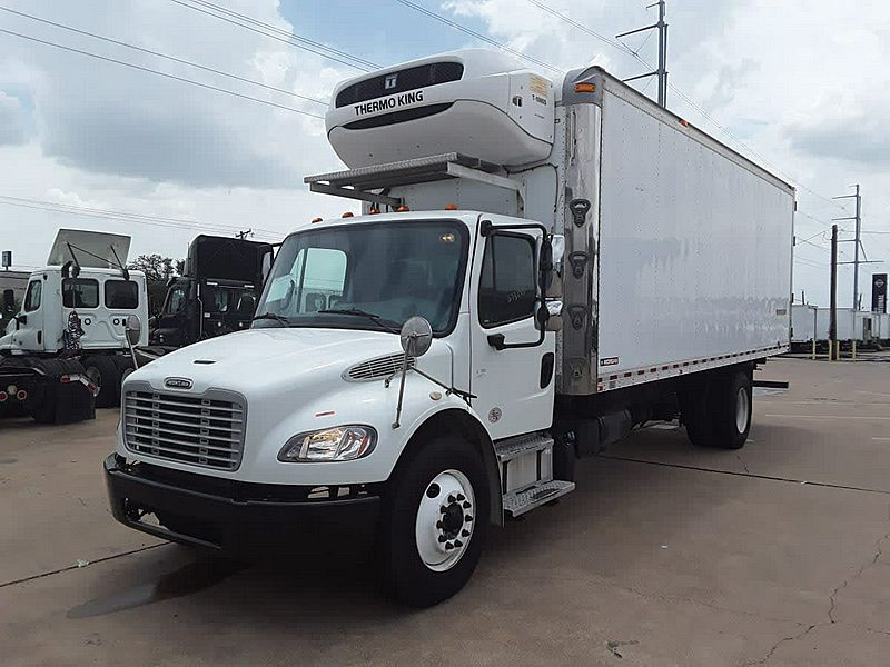 2017 Freightliner M2 106 For Sale | 24' Box | #673895