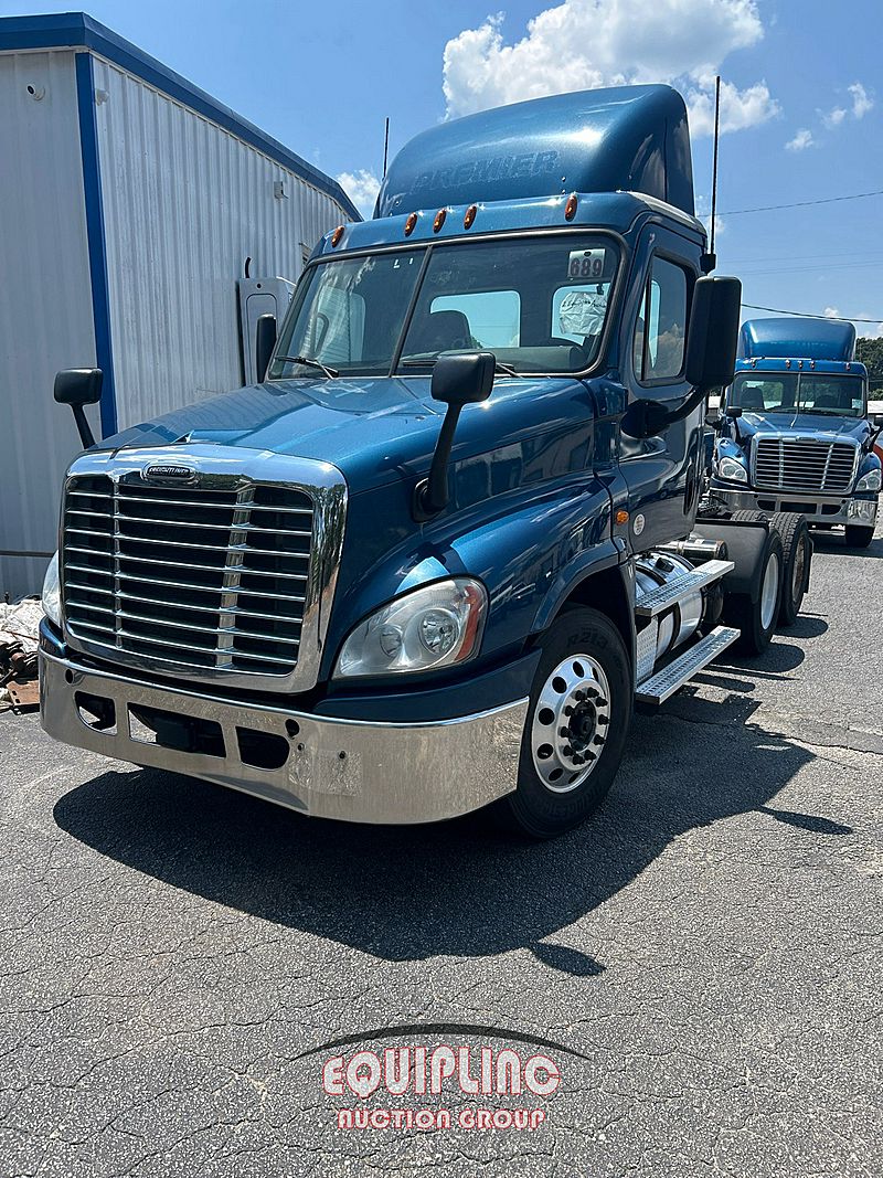 2018 Freightliner CASCADIA For Sale | Day Cab | #CEHJU4019