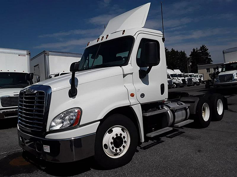 2019 Freightliner Cascadia Day Cabs For Sale | 1000+ Available