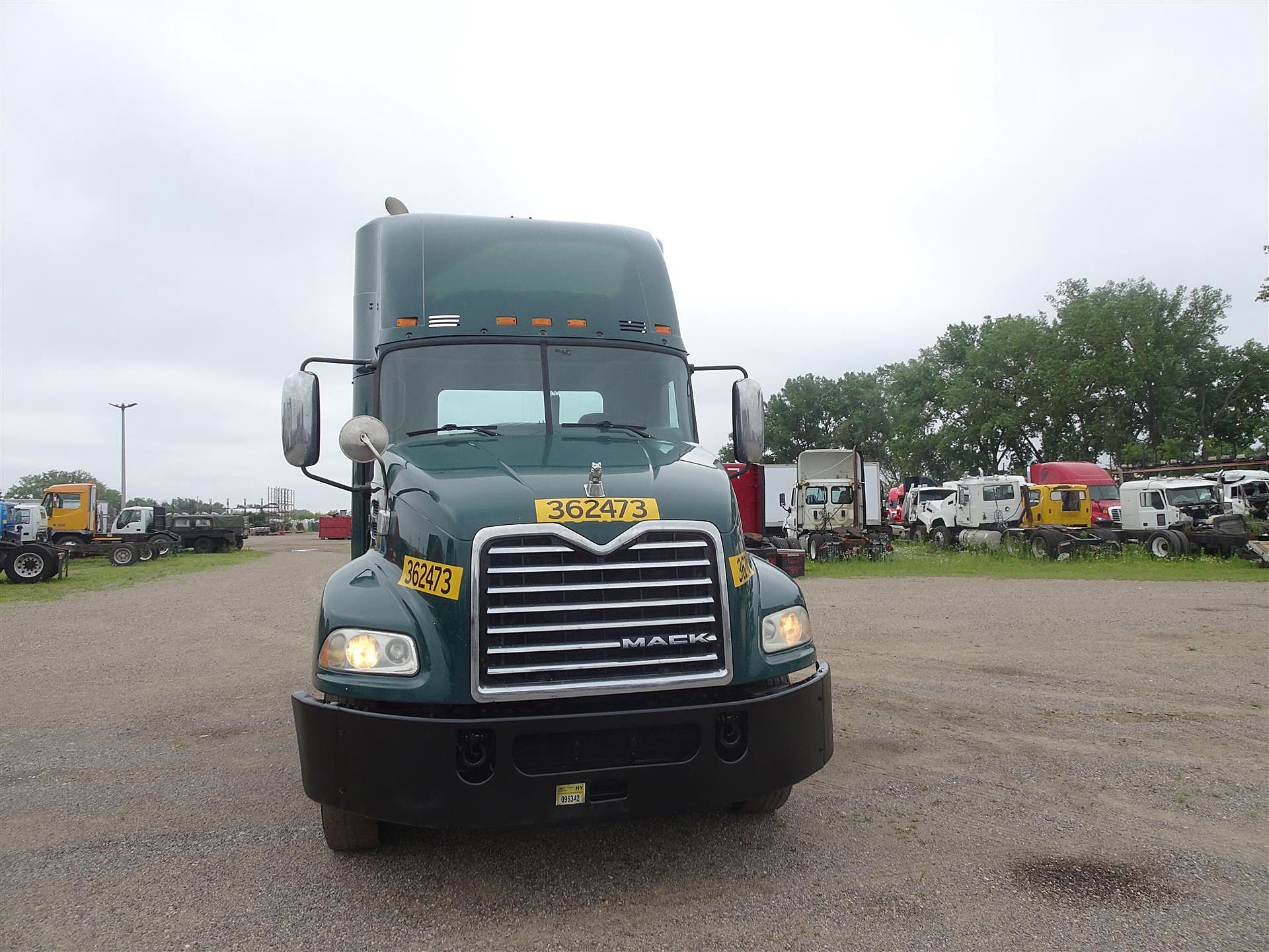 2017 Mack Pinnacle CXU613 For Sale | Day Cab | # 8195