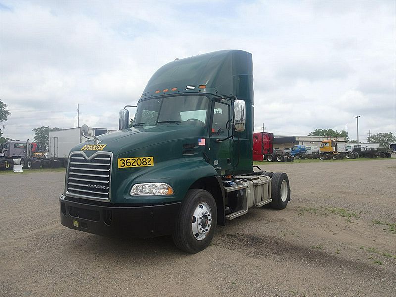 2017 Mack Pinnacle CXU613 For Sale | Day Cab | # 9657