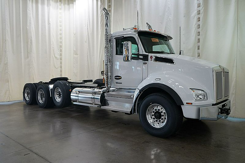 2026 Kenworth T880 For Sale | Day Cab | #0606060