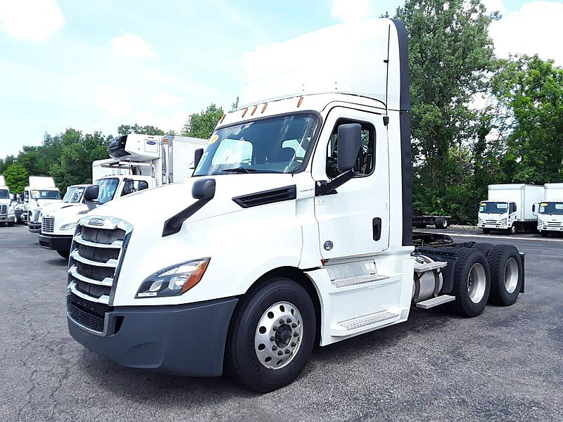 2018 Freightliner NEW CASCADIA PX12664 For Sale | Day Cab | #223321