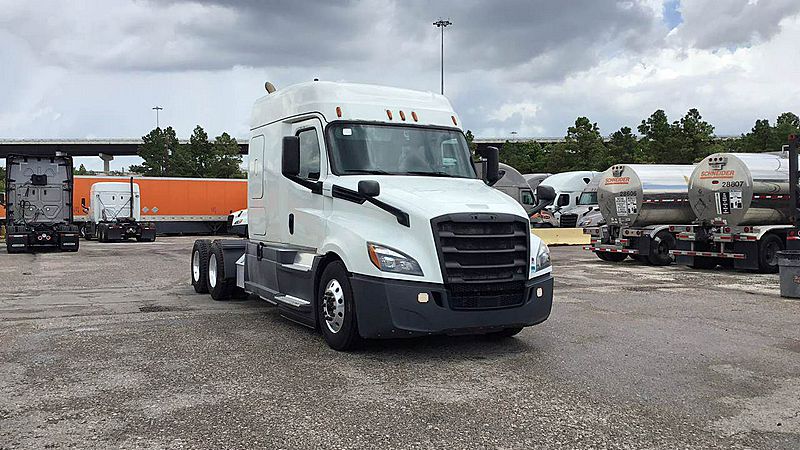 2020 Freightliner Cascadia 126 For Sale | 72" Sleeper | #18660