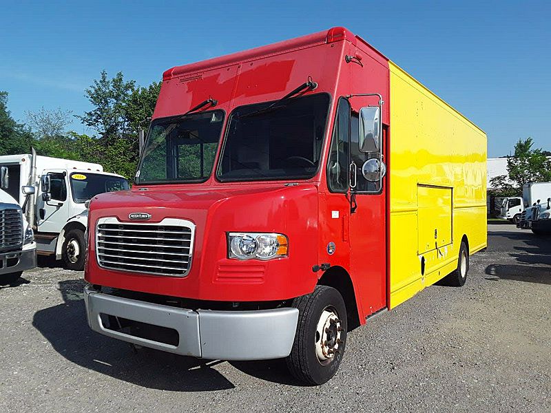 Used Freightliner MT-55 Box Trucks For Sale