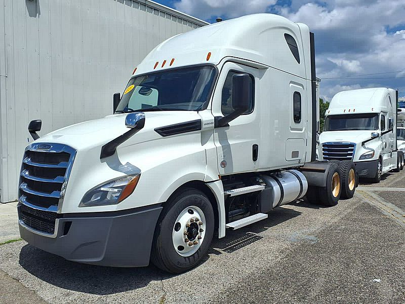 2020 Freightliner NEW CASCADIA PX12664 For Sale | 72" Sleeper | #272658