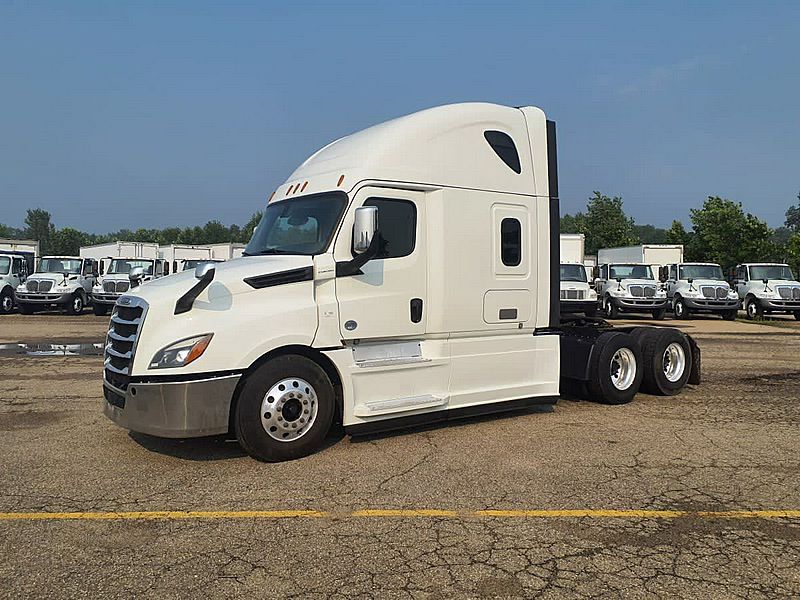 2020 Freightliner NEW CASCADIA PX12664 For Sale | 72" Sleeper | #894890