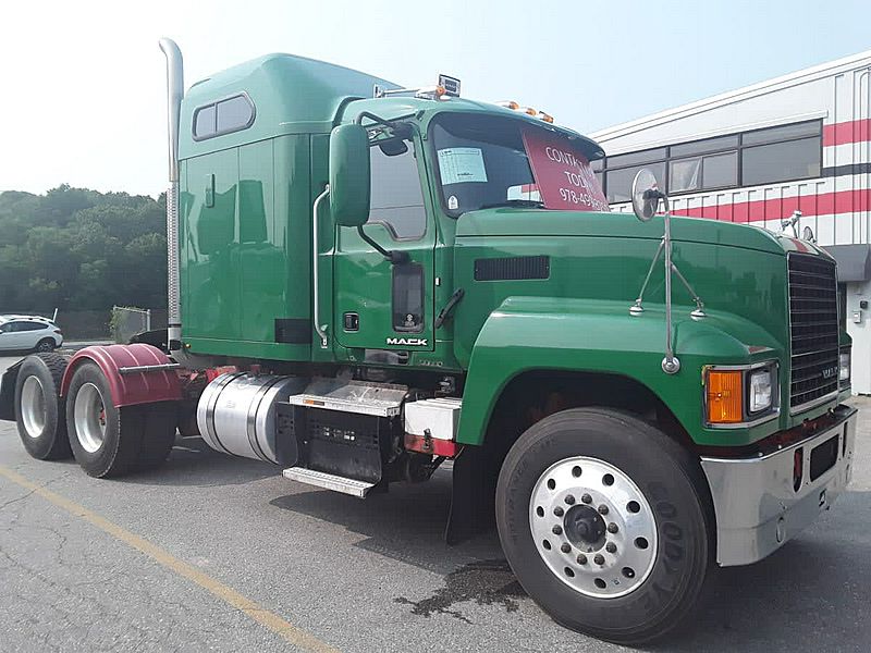2018 Mack Pinnacle CHU613 For Sale | 60" Sleeper | # 15MU019808