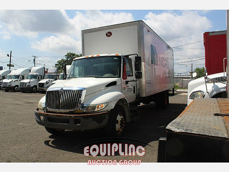 2005 International DuraStar 4200 For Sale | 24' Box | # U9722