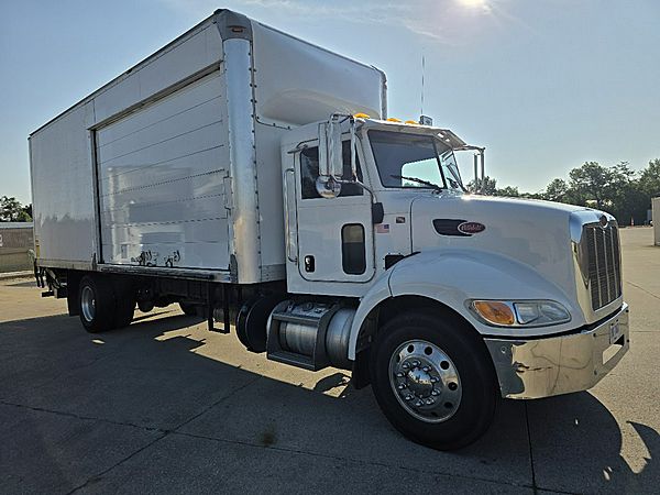 Non CDL Box Trucks For Sale (New & Used)