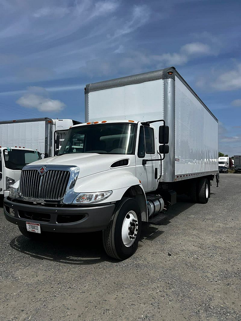 2019 International DuraStar 4300 For Sale | 26' Box | # 787452
