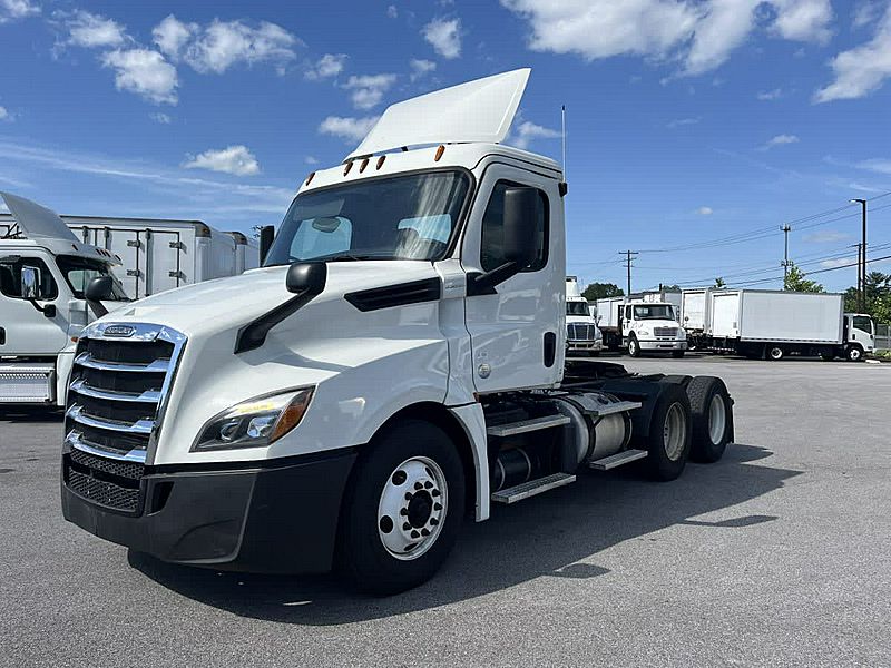 2018 Freightliner NEW CASCADIA PX12664 For Sale | Day Cab | #785765