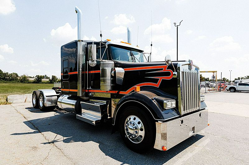 2021 Kenworth W900L For Sale | 72" Sleeper | #0608279