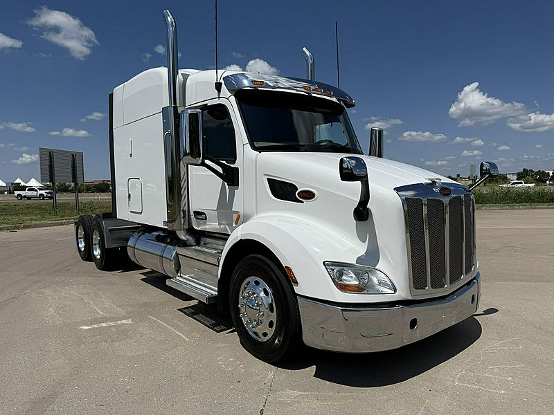 Used 2021 Peterbilt Sleeper Trucks (MX Engines) For Sale