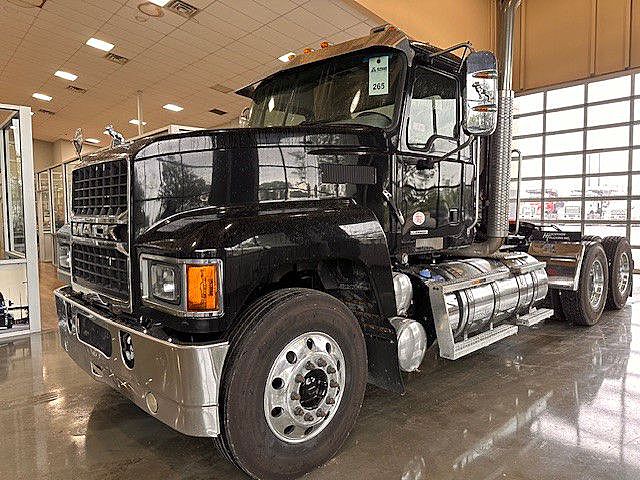 2022 Mack Pinnacle PI64T M778 For Sale | Daycab Sleeper | #5965