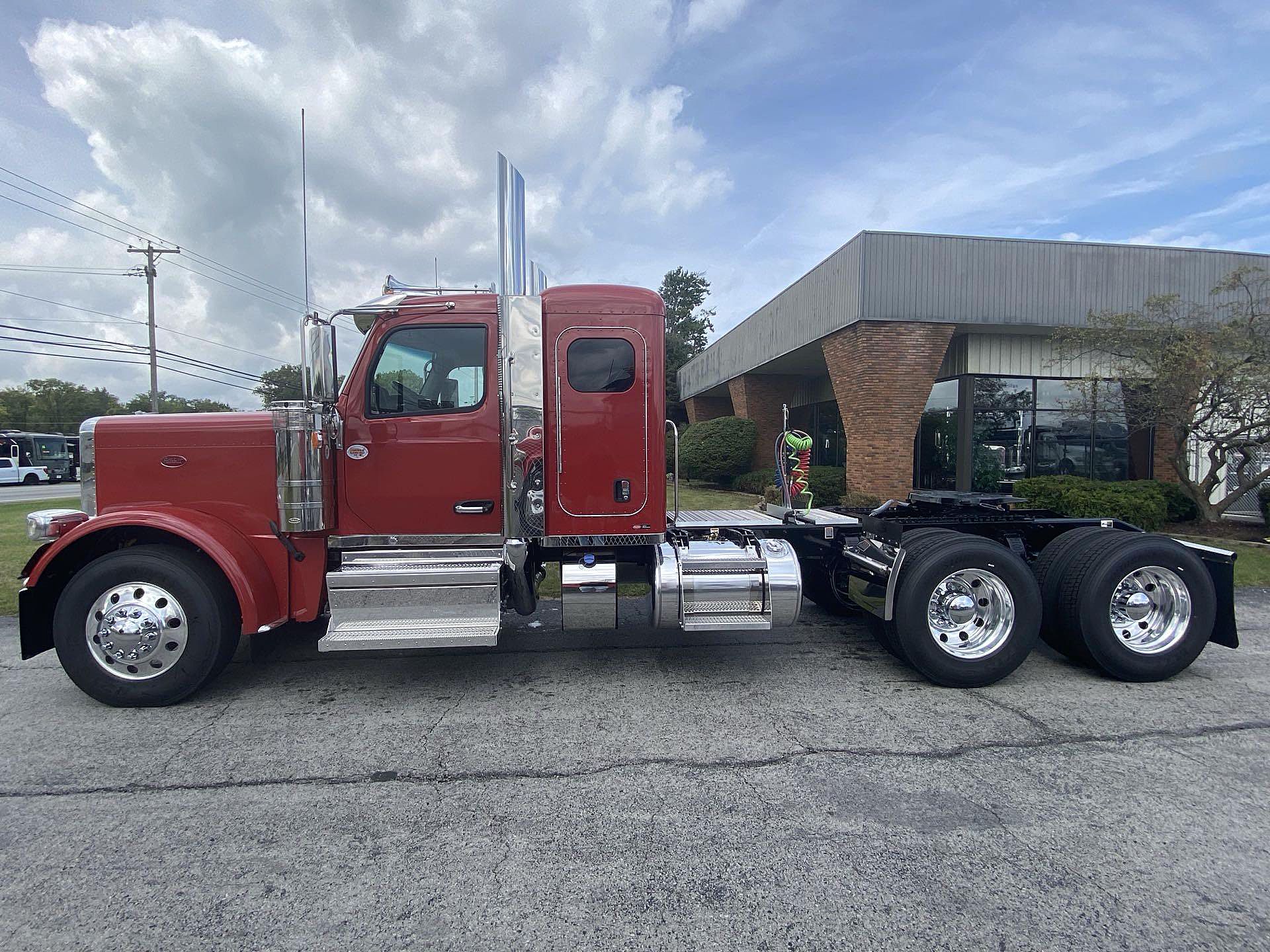 2026 Peterbilt 589 For Sale | 44" Sleeper | #804941
