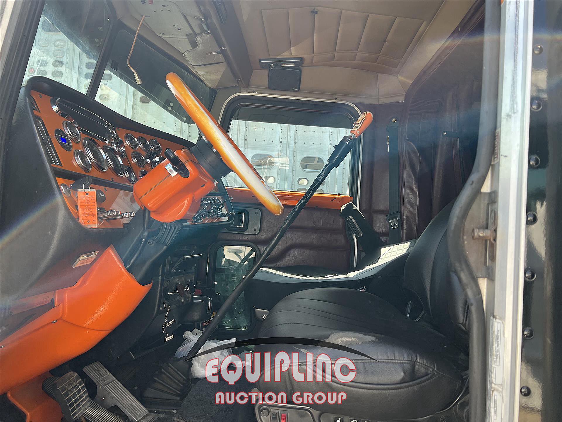 2005 Peterbilt 379 For Sale | 63" Sleeper | #QL863528
