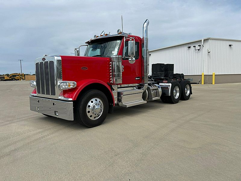 2026 Peterbilt 589 For Sale | Day Cab