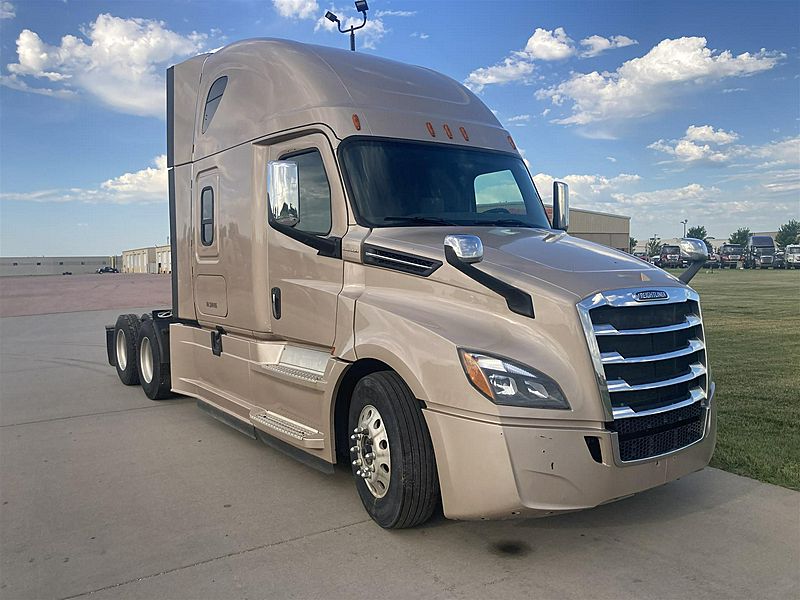 2020 Freightliner New Cascadia For Sale | Raised Roof Sleeper | #583396
