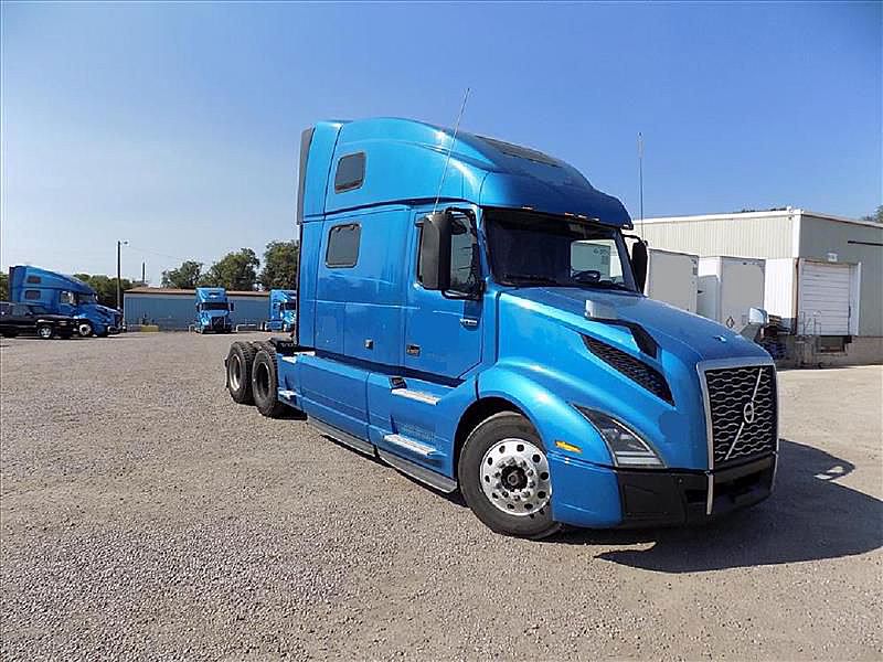 2019 Volvo VNL 860 For Sale | 77" Sleeper | #271384