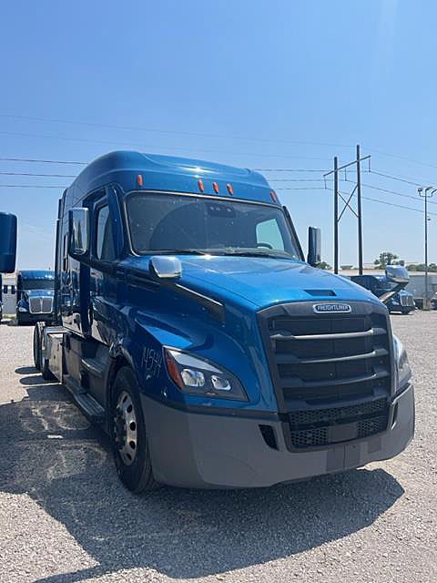 2022 Freightliner Cascadia For Sale | 72" Sleeper | #14702