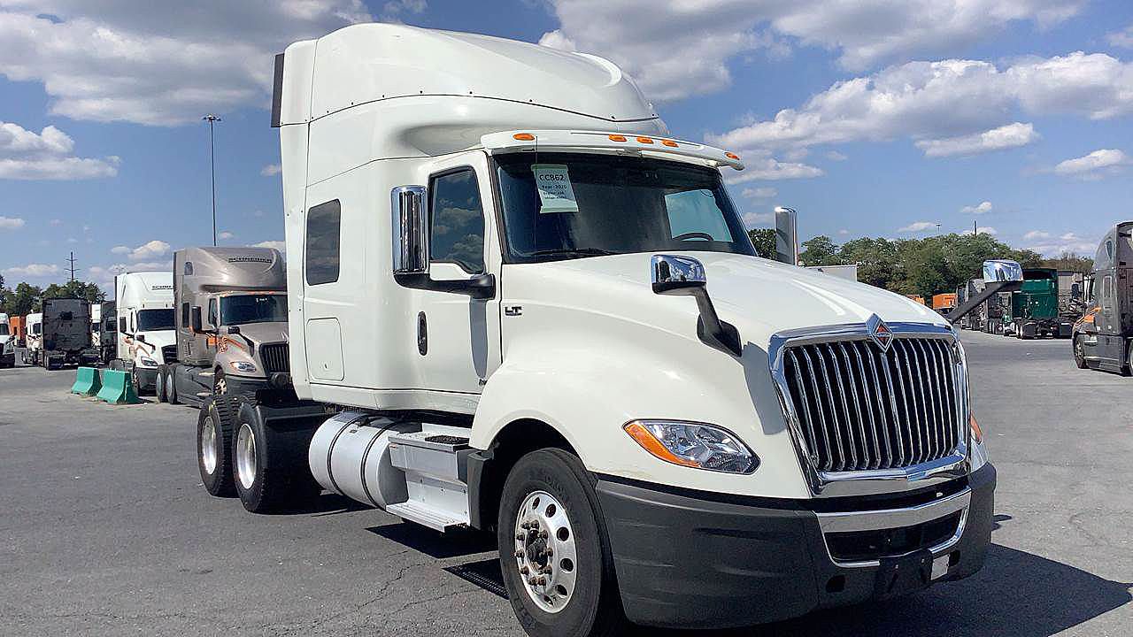 2020 International LT For Sale | 73" Sleeper | # 176185