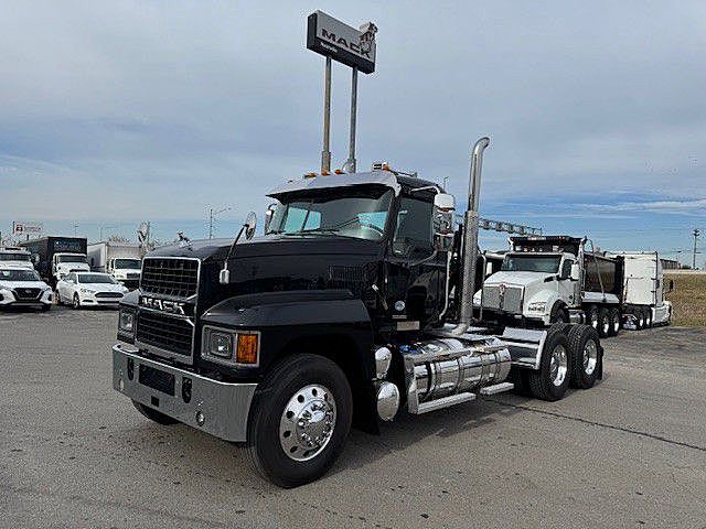 2022 Mack Pinnacle PI64T M778 For Sale | Daycab Sleeper | # 15PI016916