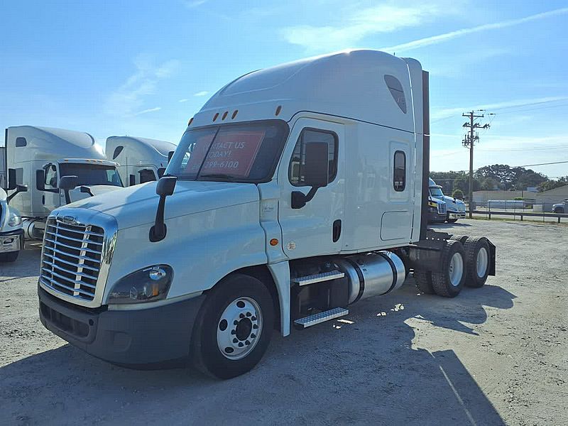 2020 Freightliner CASCADIA 125 For Sale | 72" Sleeper | #266880