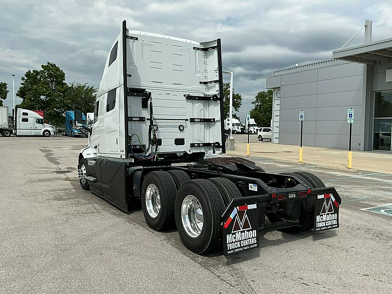 2026 Volvo VNL 860 For Sale | Day Cab | #V710737