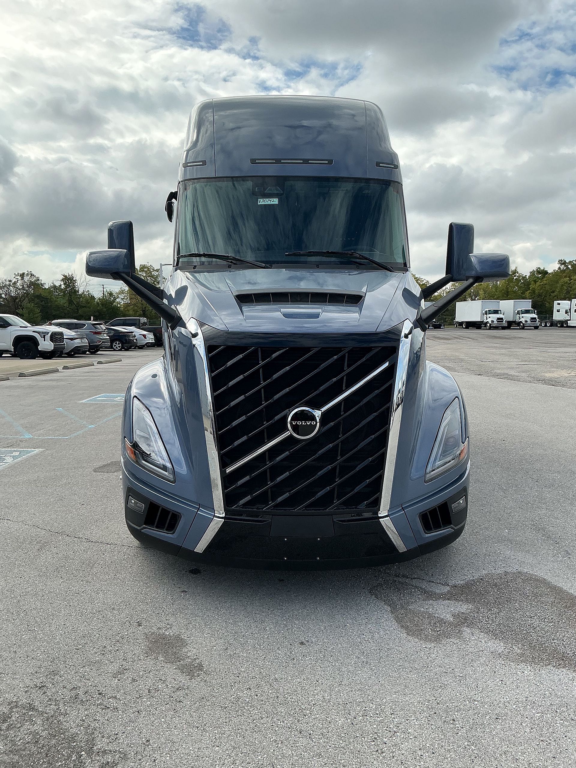 2026 Volvo VNL 860 For Sale | Day Cab | #V710742