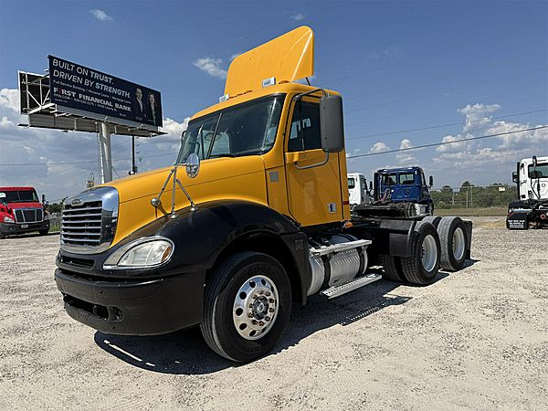 Freightliner Columbia Trucks For Sale (New & Used)
