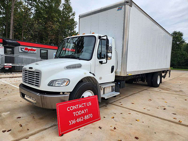 2019 Freightliner M2 106 For Sale | 26' Box | #875636