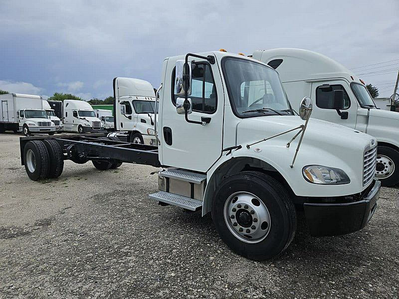 2019 Freightliner M2 106 For Sale | Cab & Chassis | #880625