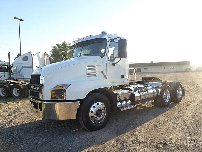 Mack AN64T Trucks For Sale in Minnesota (New & Used)
