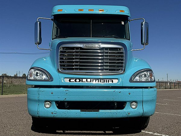Freightliner Columbia Trucks For Sale (New & Used)