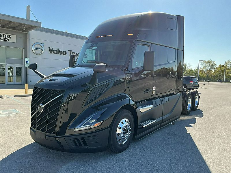 2026 Volvo VNL 860 For Sale | Day Cab | #V710746