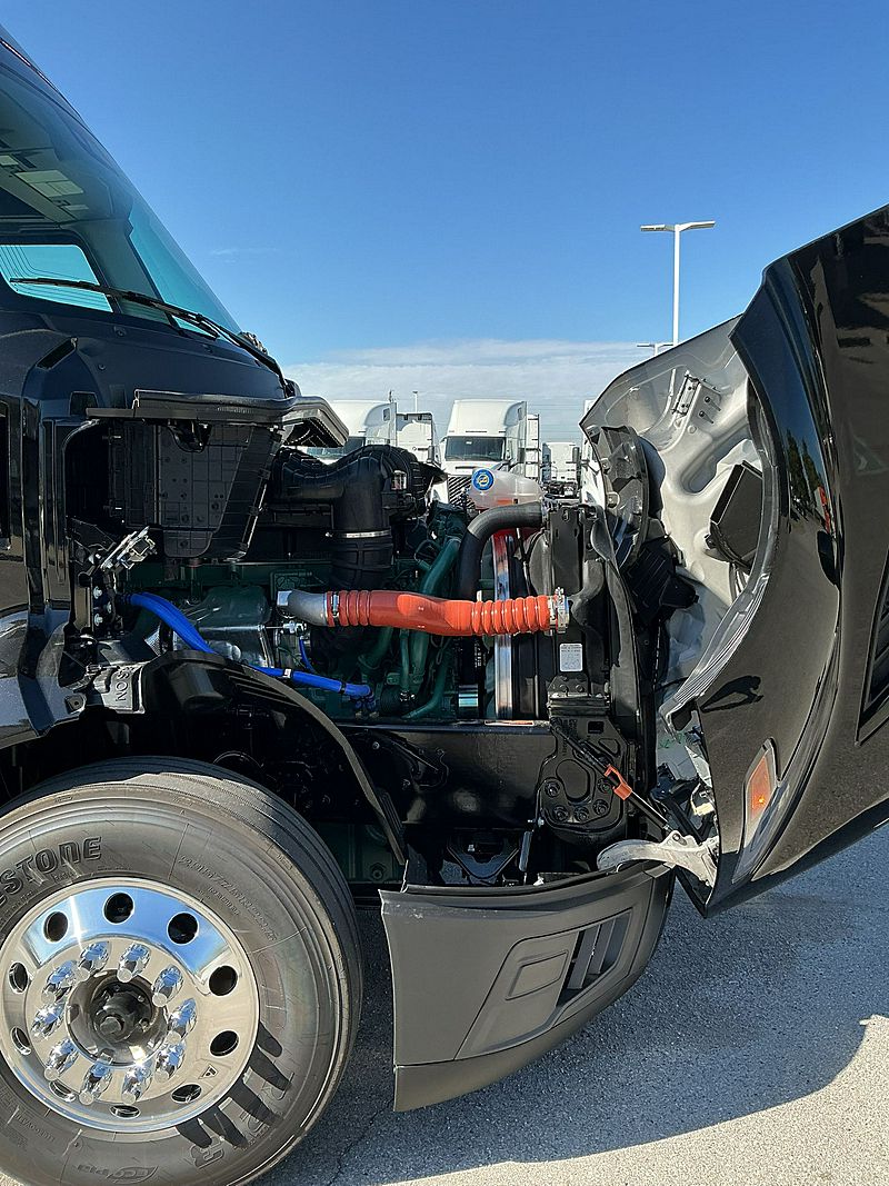 2026 Volvo VNL 860 For Sale | Day Cab | #V710746
