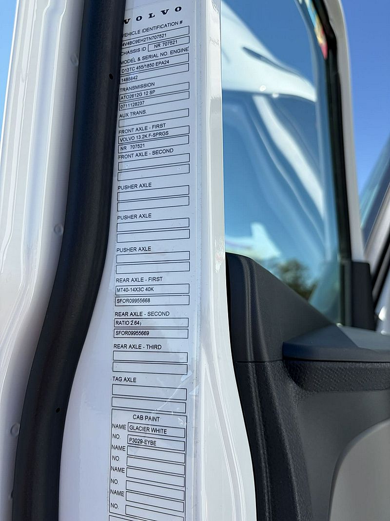 2026 Volvo VNL 860 For Sale | 74" Sleeper | #11VN707521