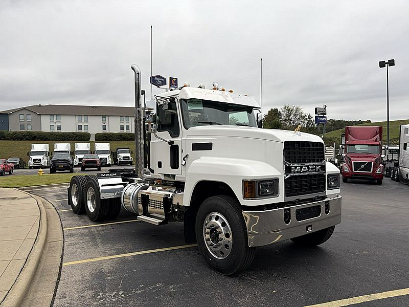 2026 Mack Pinnacle PI64T For Sale | Day Cab | #11PI018905