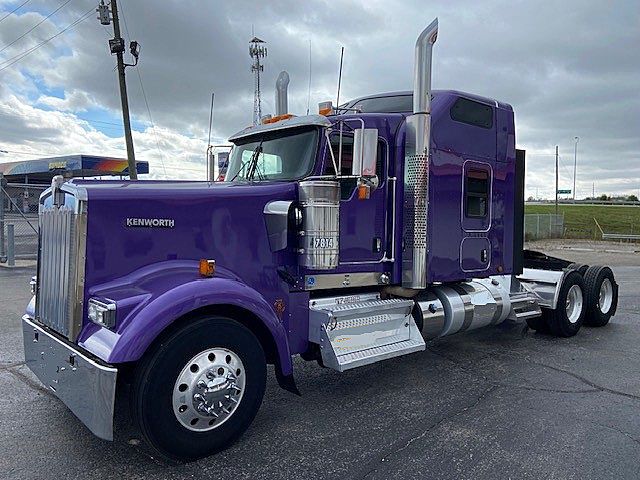 2018 Kenworth W900L For Sale | 72" Sleeper | #193355