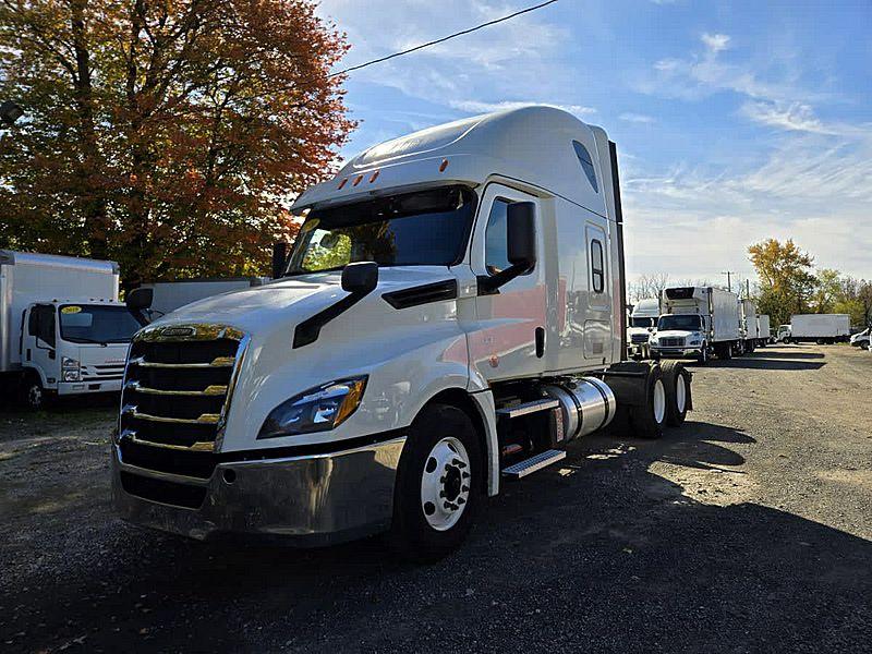 2020 Freightliner NEW CASCADIA PX12664 For Sale | 70" Sleeper | #267457