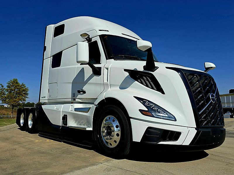 2026 Volvo VNL 860 For Sale | 72" Sleeper | #0601889