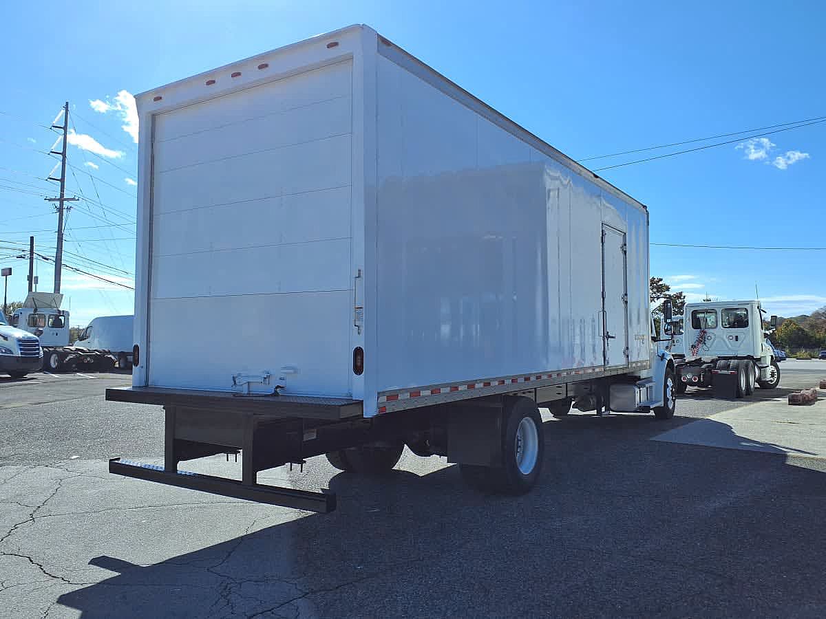 2019 Freightliner M2 106 For Sale | 26' Box | #808120